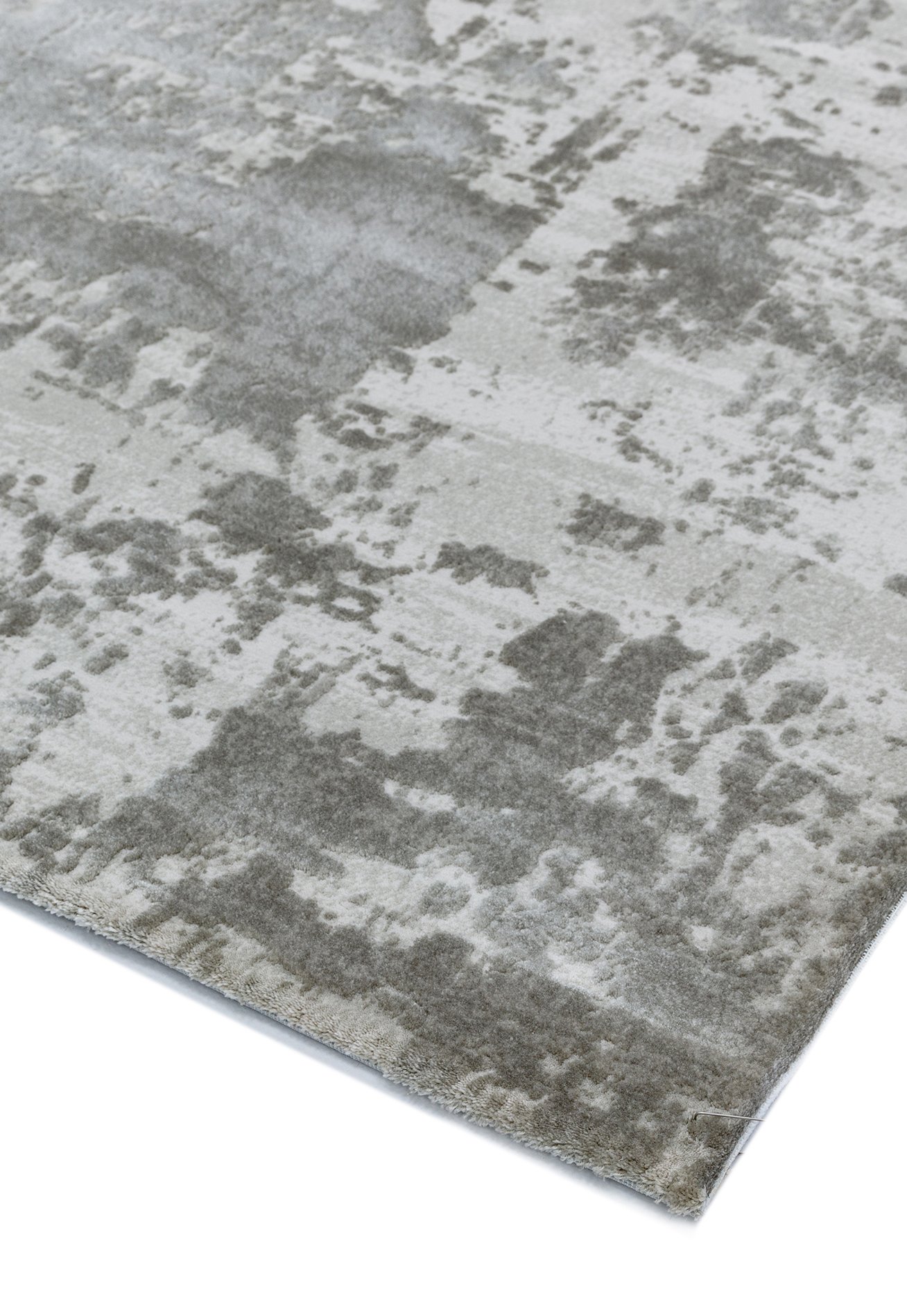 Astral silver - 160 x 230cm (5ft 2" x 7ft 6"). ERugs Direct